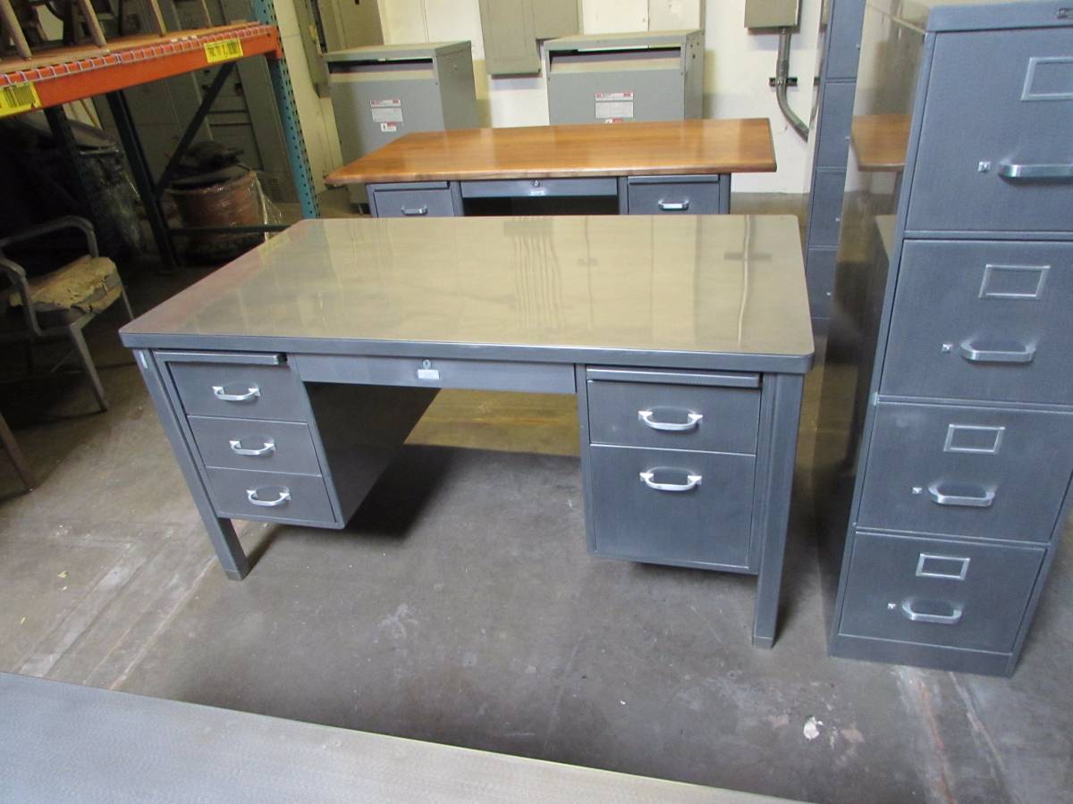 Steelcase 60" Vintage Stick Leg Tanker Desk - Retro Office Inc